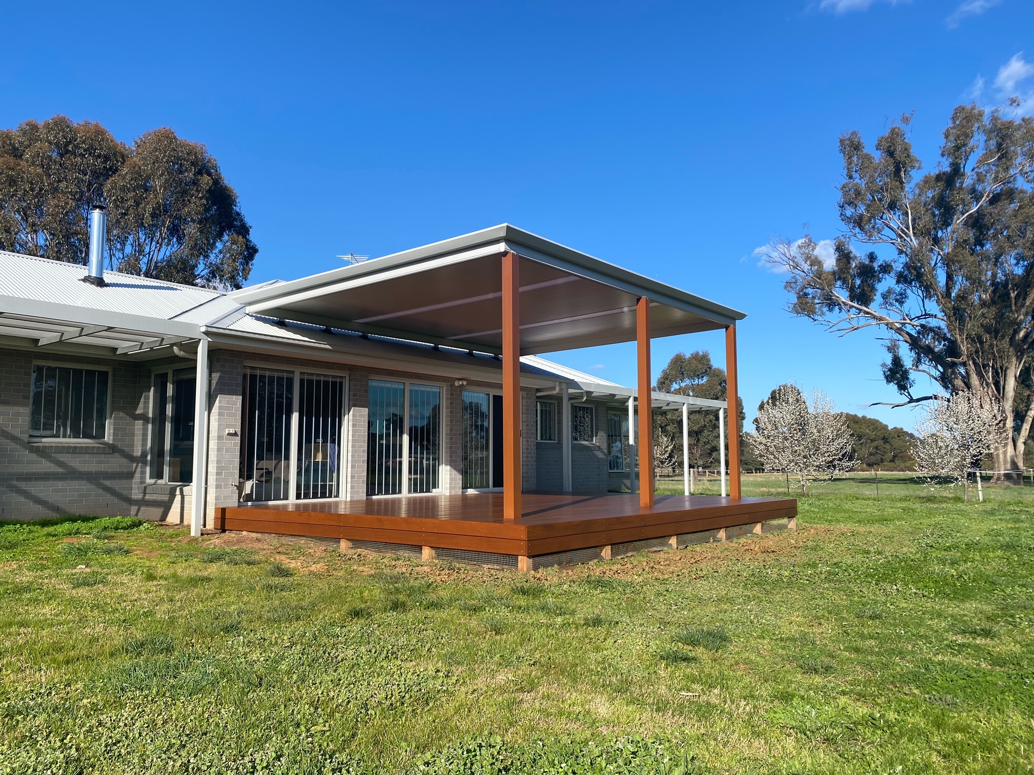 Stratco Outdoor Living & Patio - All Sheds